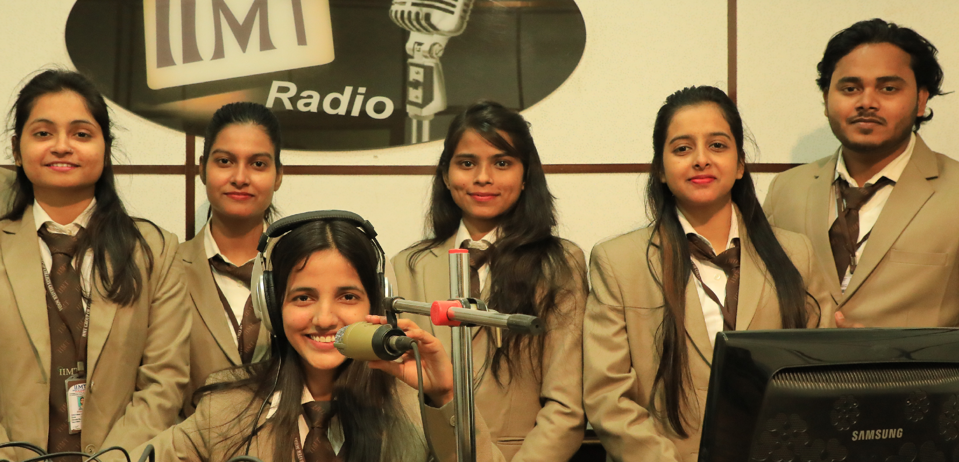 BAJMC Vs BJMC Course & Its Significance - IIMT Group of Colleges